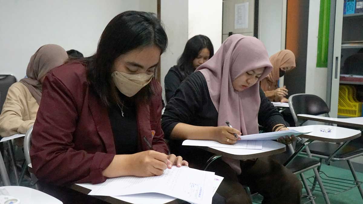 Mulai Hari Ini UTS, Mahasiswa Perlu Tahu Pelaksanaannya - Universitas Mulia