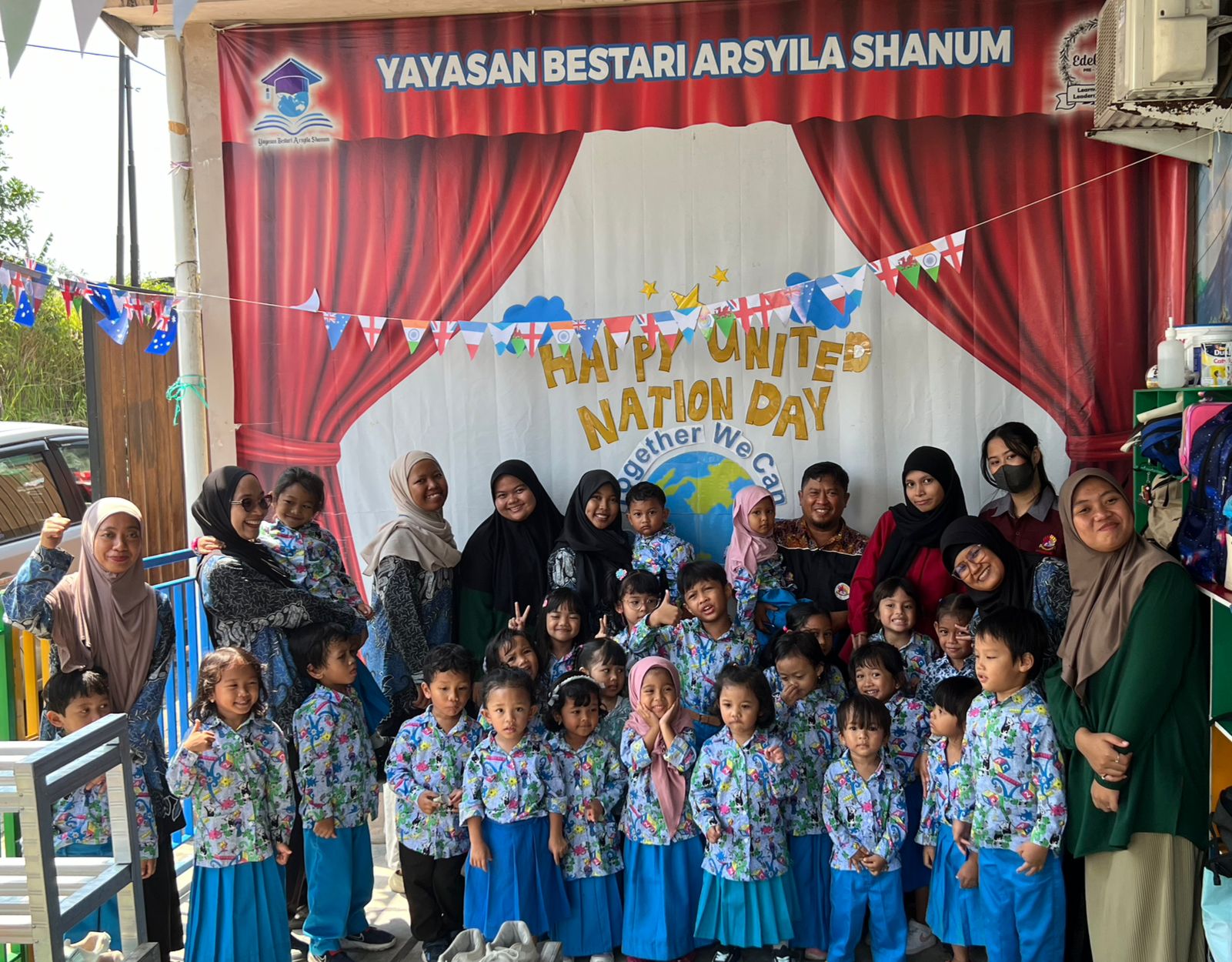 Mahasiswa Prodi PGPAUD Universitas Mulia Gelar "Teaching English to Young Learners" dengan Mitra ...