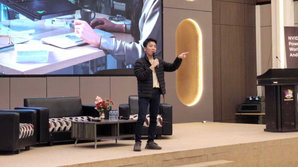 Technofest IT FIKOM, Seminar Teknologi AI untuk Mendorong Inovasi dan ...