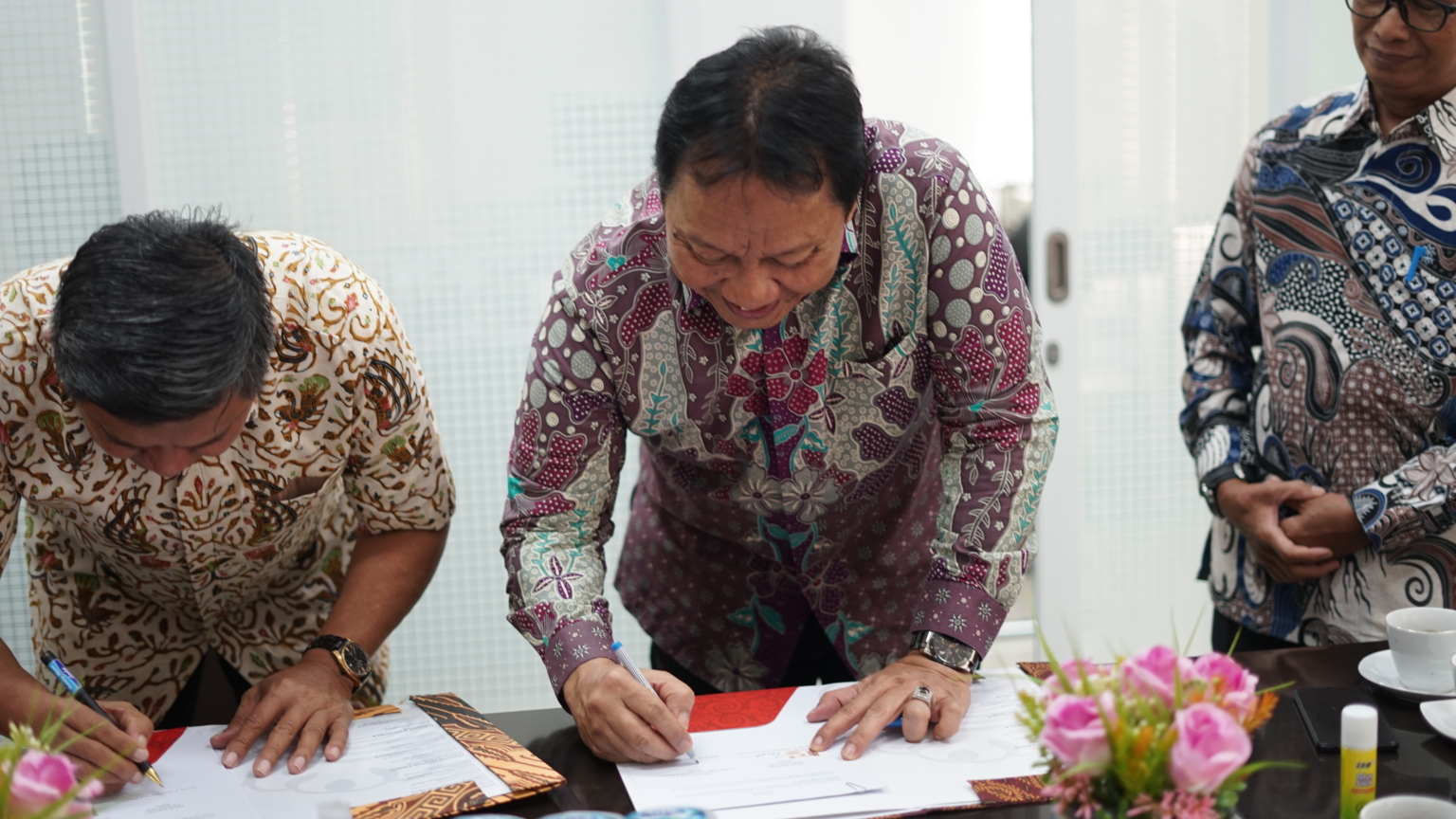 STIEPAN dan Universitas Mulia Resmi Teken MoU Tridarma, Siap Tukar ...